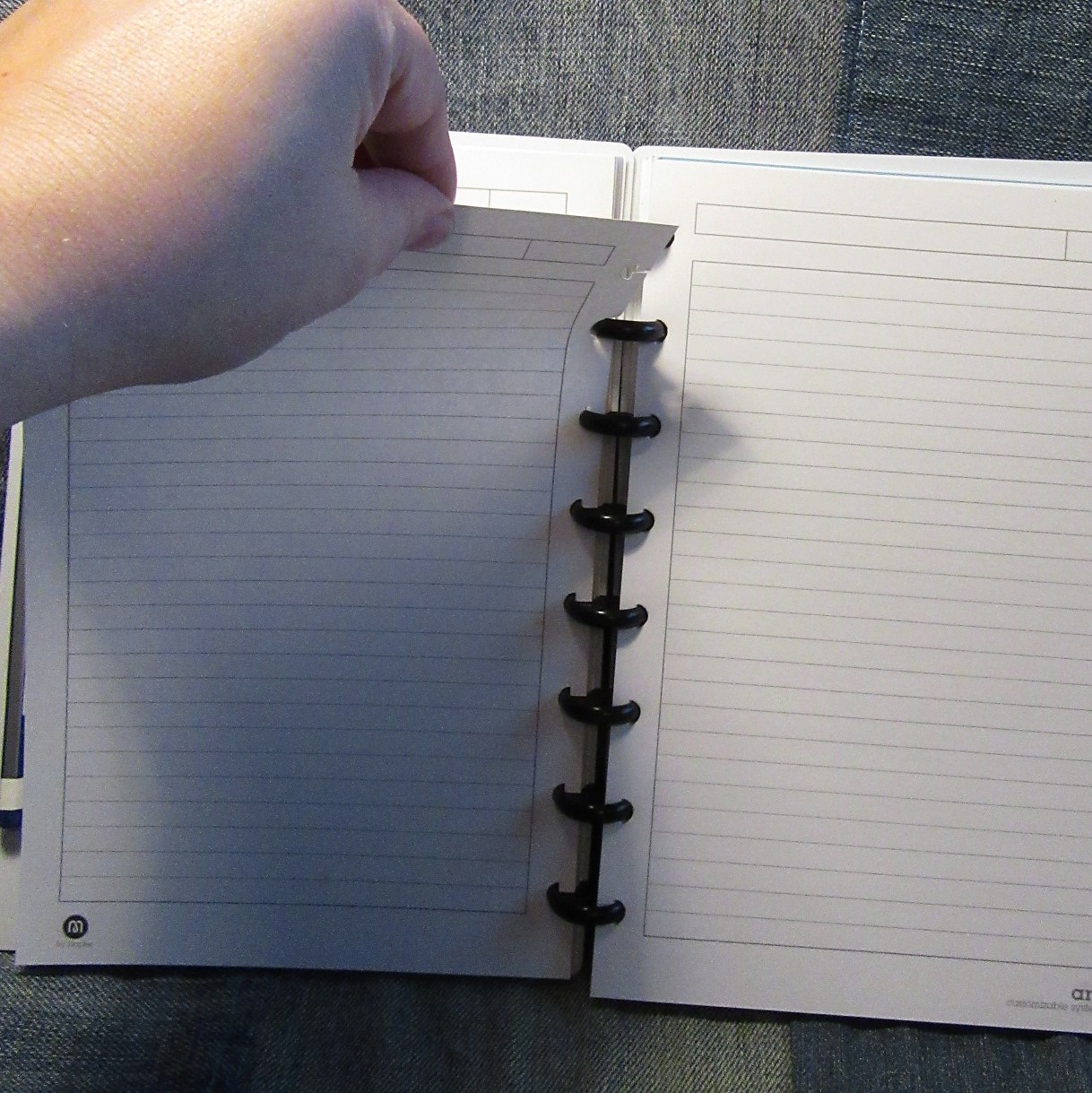 Review: Staples Arc System Notebooks and Refills | Comfortable Shoes Studio