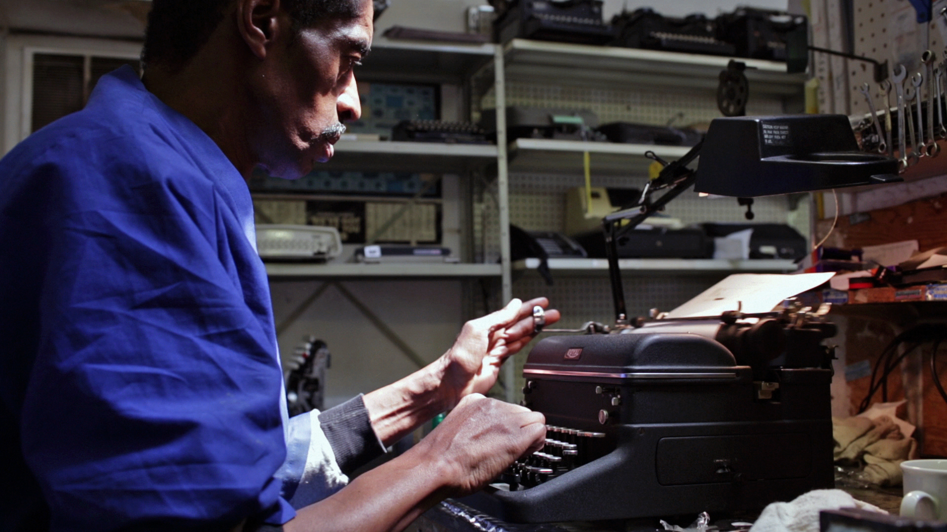 Review: California Typewriter | Comfortable Shoes Studio