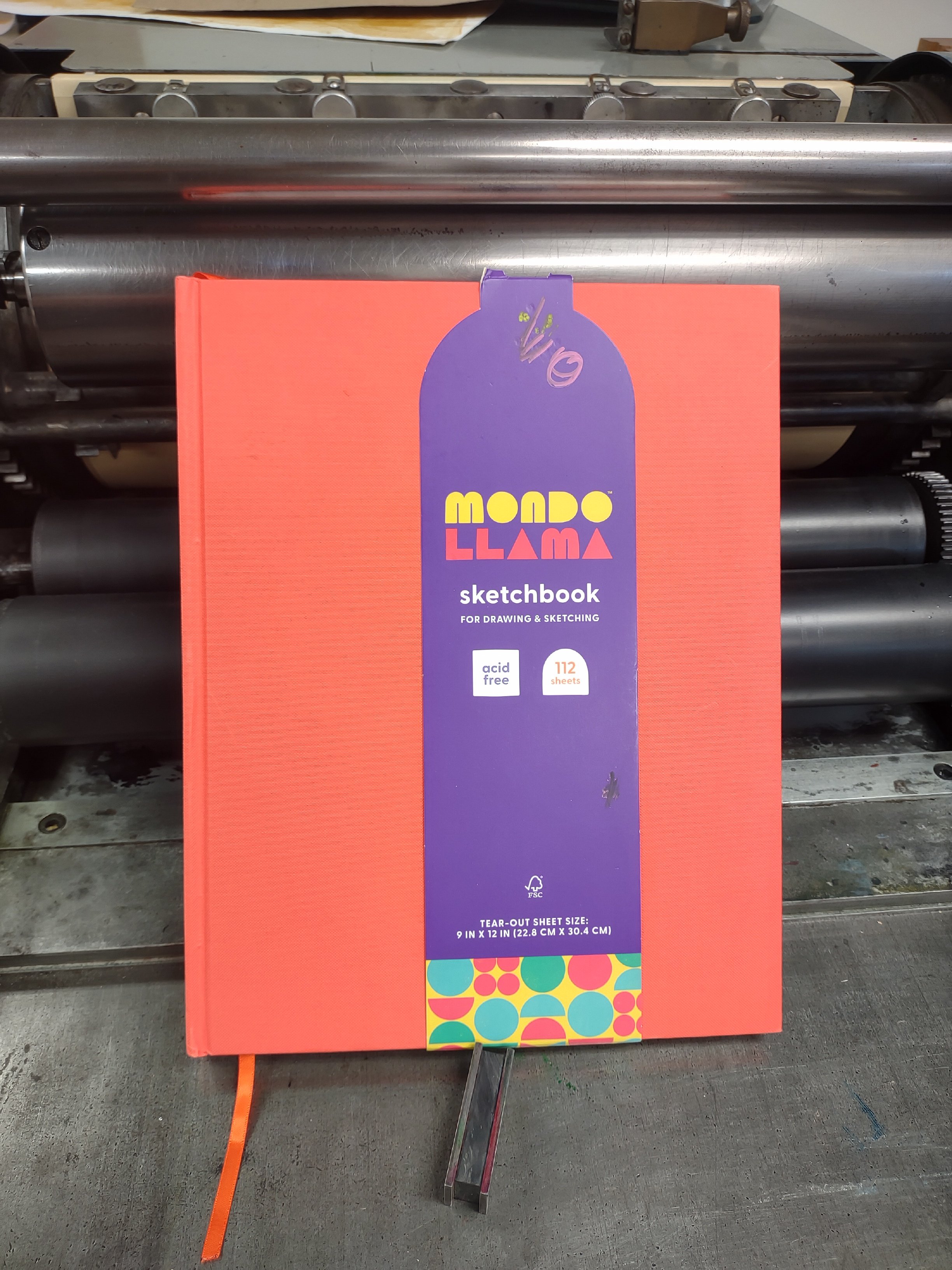 BookStudyDigest: [New post] Review: Mondo Llama Sketchbook